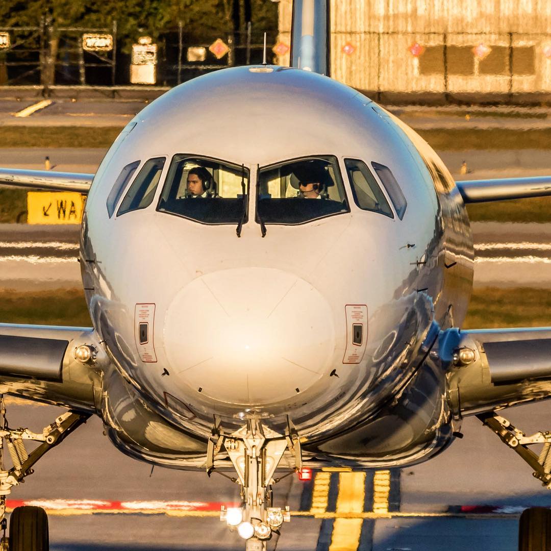 Sukhoi presenta SSJ100 New