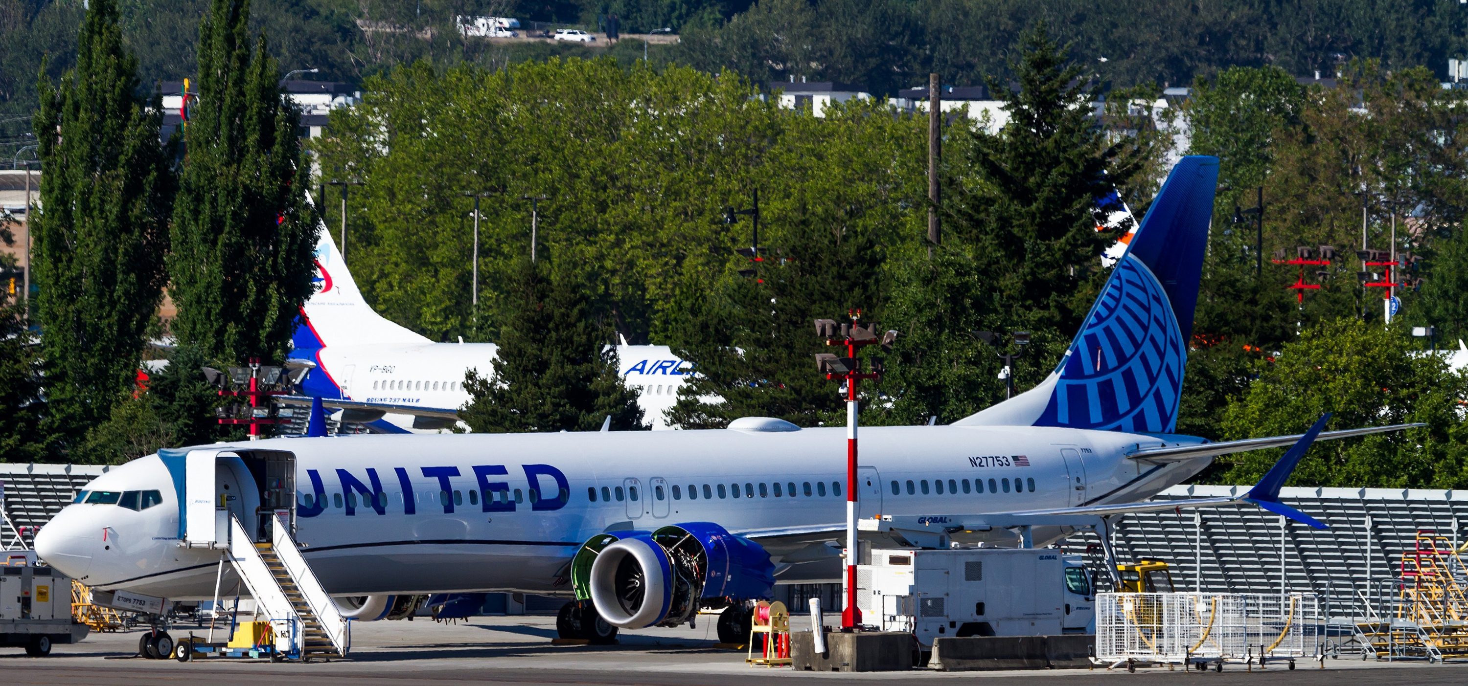 United primer Boeing 737-8 MAX