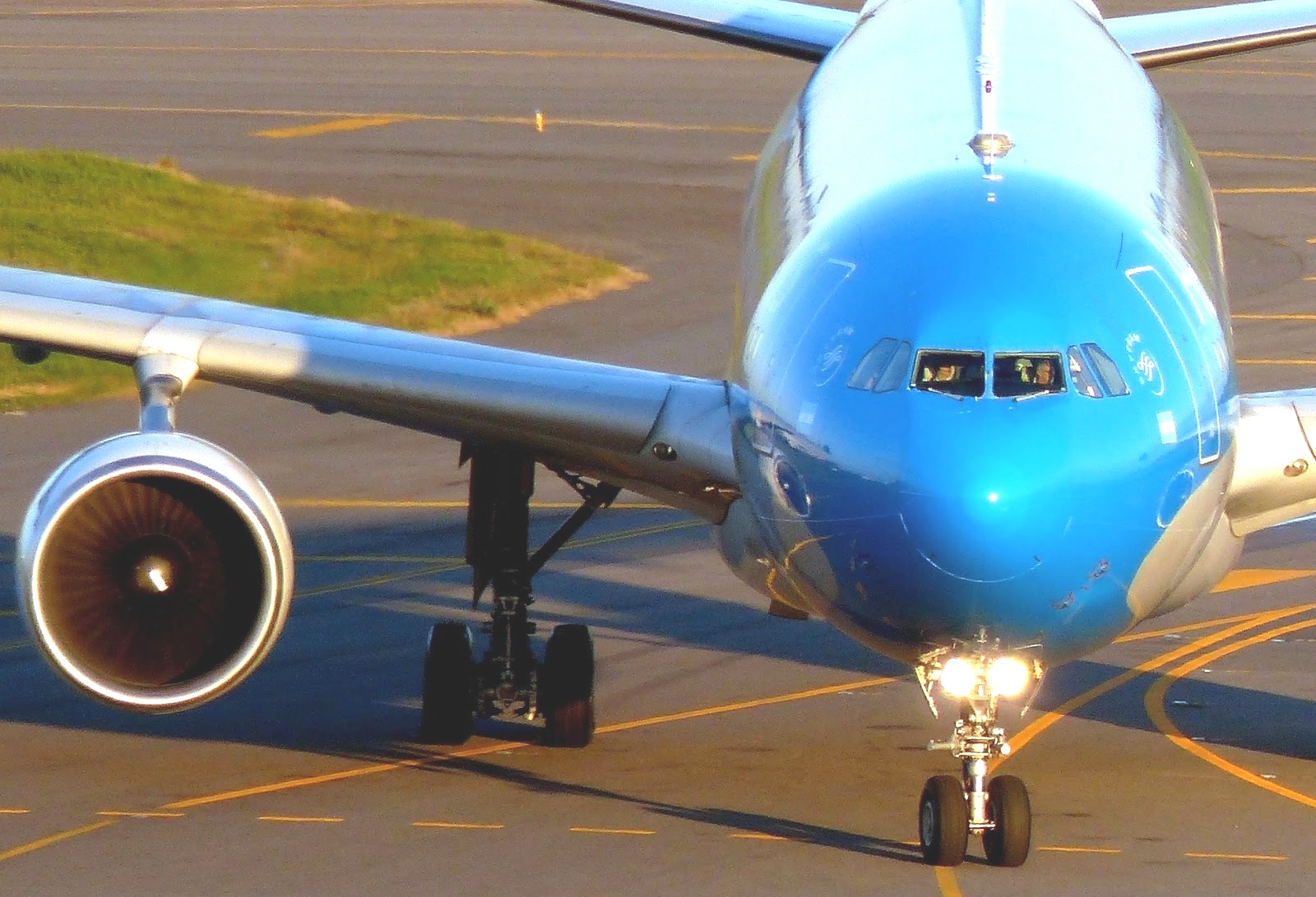 aw-avionesezeiza_701