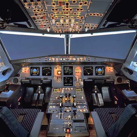 aw-airbus-a320_cockpit