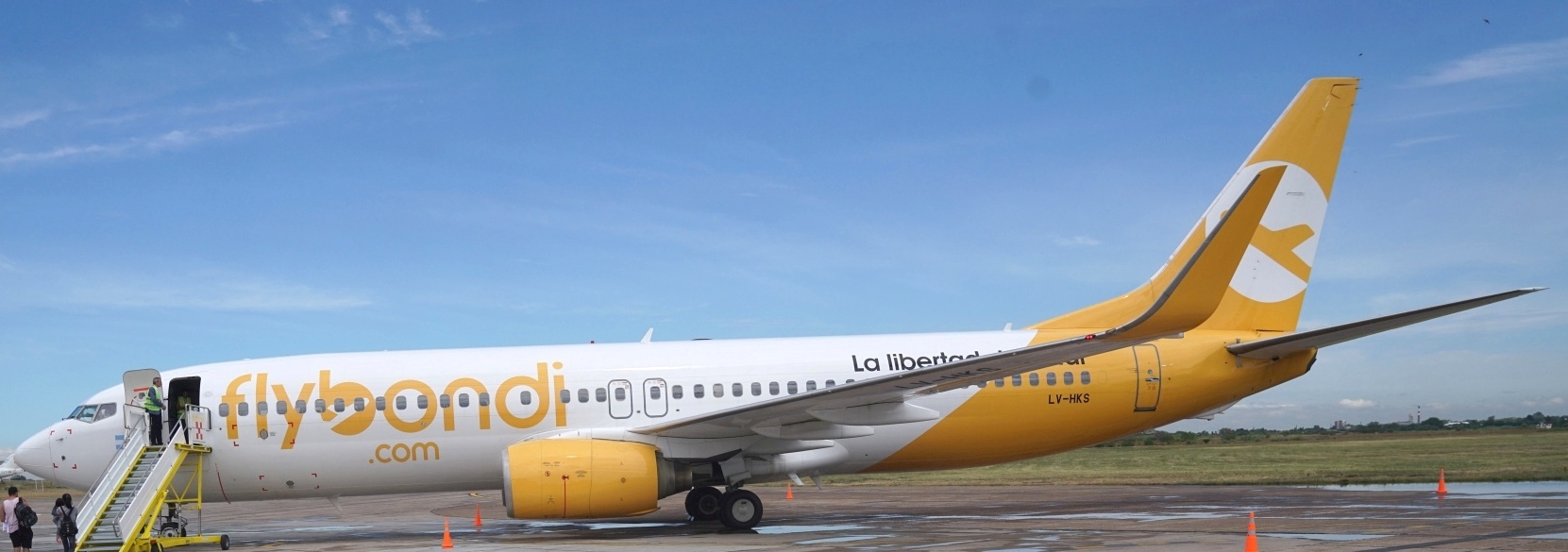 Flybondi retorna 7 aviones