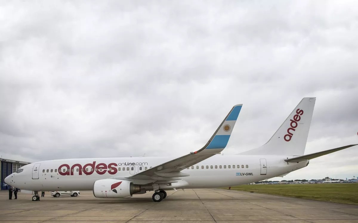 Andes incorpora 2 Boeing 737-700